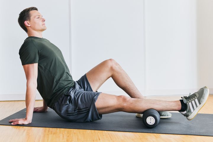 Купити МАСАЖНИЙ ВАЛИК BLACKROLL® MINI FLOW AZURE в Києві, за ціною 589 грн офіційний представник ...