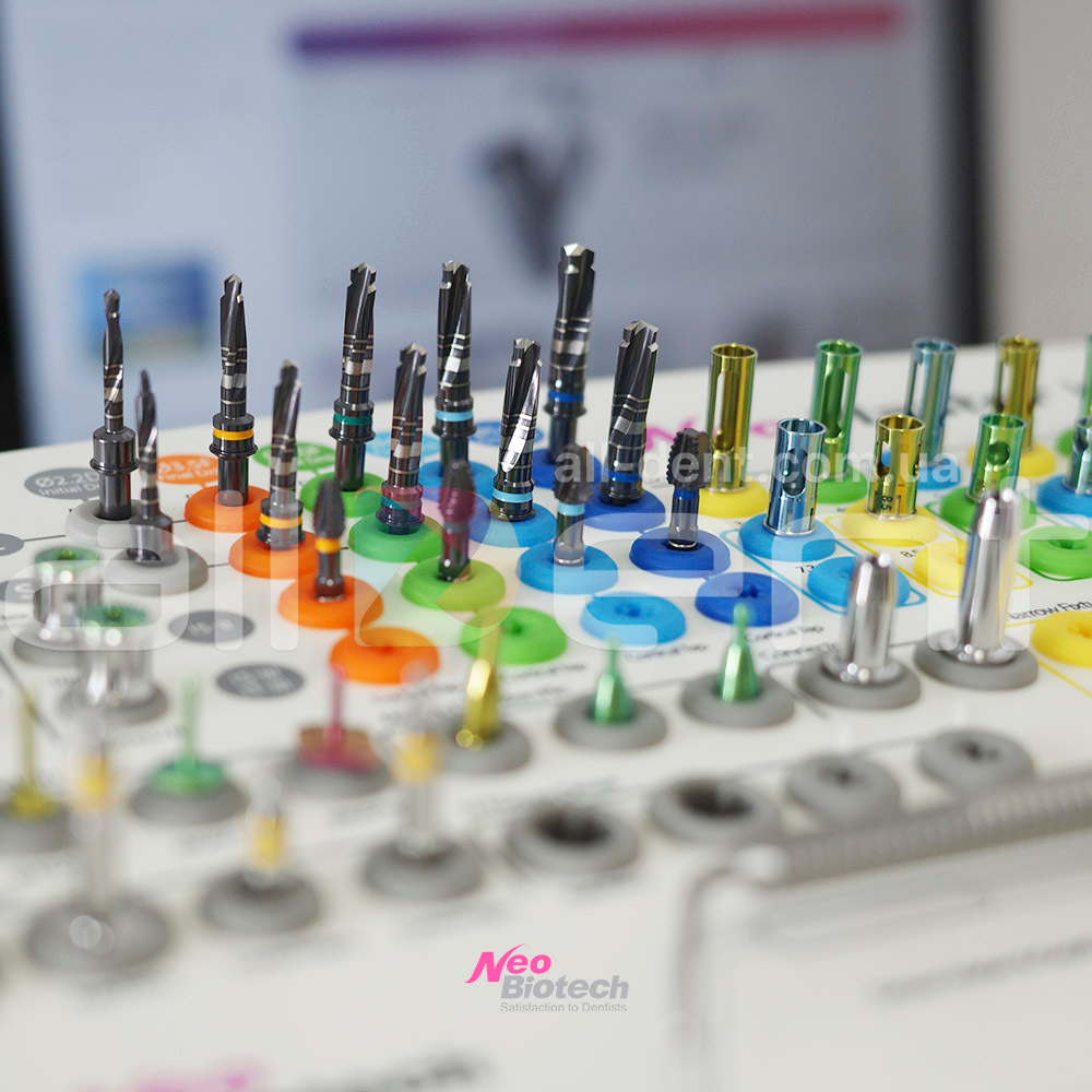 Набор для установки имплантов NeoBiotech | NeoMasterKit